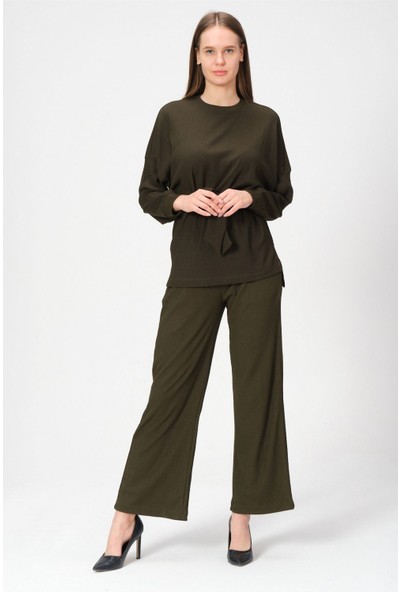 Çizgili Bluz Beli Lastikli Kemerli Örme Kumaş Rahat Şık Takım Çizgili Bluz Beli Lastikli Kemerli Örme Kumaş Rahat Şık Takım