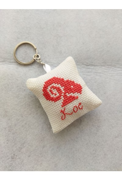 Sukoop Koç Burcu Kanaviçe Anahtarlık Sukoop Koç Burcu Kanaviçe Anahtarlık