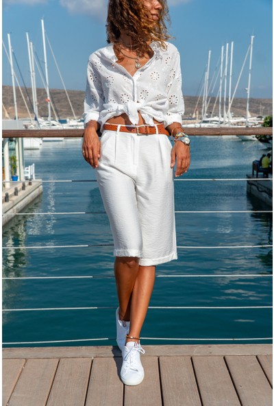 Güneş Kızı Kadın Ekru Cepli Duble Paça Keten Bermuda Şort GK-BSTW2912