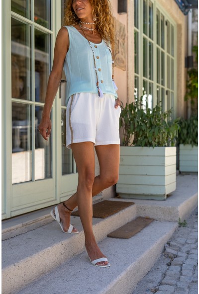 Güneş Kızı Kadın Beyaz Airobin Beli Lastikli Hasırlı Şort BST3154