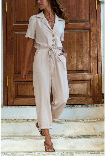 Güneş Kızı Kadın Bej Ceket Yaka Beli Lastikli Airobin Tulum GK-BSTY2622 Güneş Kızı Kadın Bej Ceket Yaka Beli Lastikli Airobin Tulum GK-BSTY2622