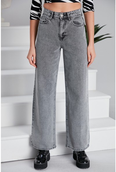 Miss Kaftan Collection Kadın Gri Kar Yıkama Bol Paça Yüksek Bel Mom Jeans Miss Kaftan Collection Kadın Gri Kar Yıkama Bol Paça Yüksek Bel Mom Jeans
