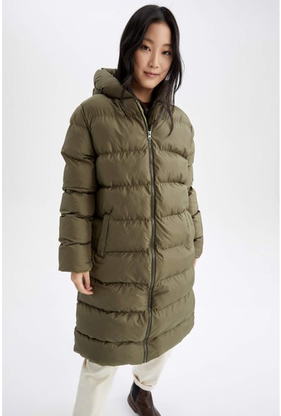 DeFacto Regular Fit Kapüşonlu Şişme Kışlık Uzun Rüzgar Geçirmez Mont Parka W5843AZ21WN DeFacto Regular Fit Kapüşonlu Şişme Kışlık Uzun Rüzgar Geçirmez Mont Parka W5843AZ21WN