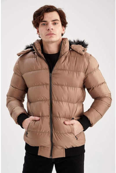 DeFacto Slim Fit Çıkarılabilir Kapüşonlu Su Itici Ribanalı Şişme MONT W8511AZ21WN