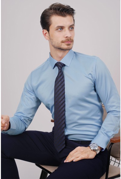 Etikmen Gömlek Kravat Seti (Hediye Kutulu Lacivert Çizgi Desenli Kravat & Şeker Mavisi Saten Slimfit Gömlek)