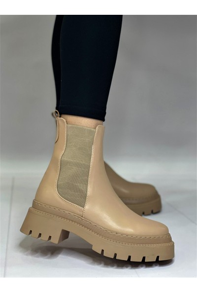 Köşker Efendi Postal Kadın Bot Gzg 101