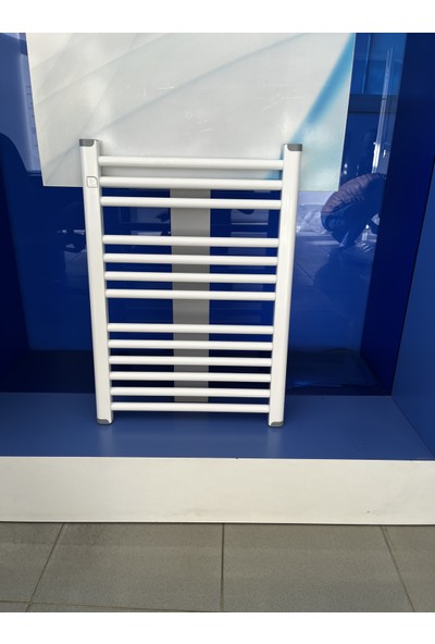 Demirdöküm Düz 500*700 Beyaz Havlupan