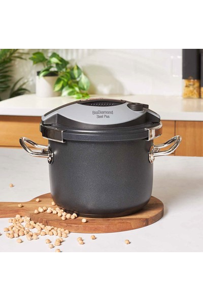 Karaca Bio Diamond Steel Plus Düdüklü Tencere 6 Lt Karaca Bio Diamond Steel Plus Düdüklü Tencere 6 Lt