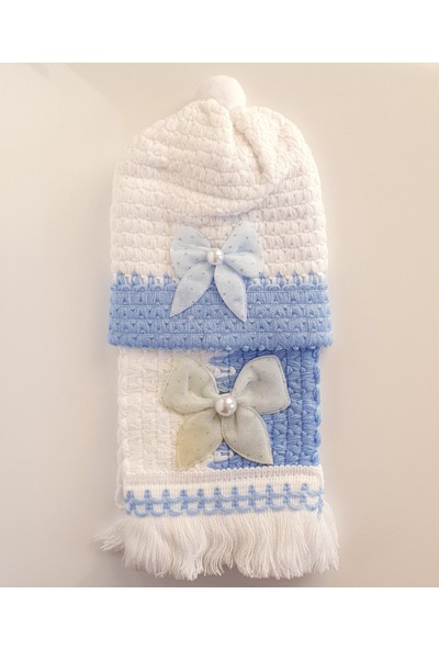 Magrib Mavi ve Beyaz Renkli Incili Fiyonklu Örgü Çocuk Atkı Bere Takımı Magrib Mavi ve Beyaz Renkli Incili Fiyonklu Örgü Çocuk Atkı Bere Takımı