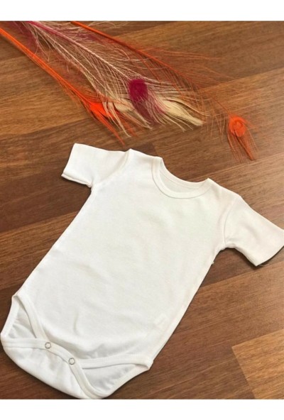 Arma Yıldız Kısa Kollu Bebek Beyaz Çıtçıtlı Zıbın