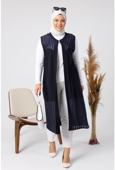 FERACE Kadın Büyük Beden Transparan Taşlı Uzun Yelek FERACE Kadın Büyük Beden Transparan Taşlı Uzun Yelek