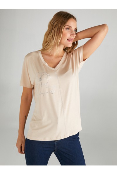 Faik Sönmez Simli Çiçek Baskı V Yaka T-SHIRT63429