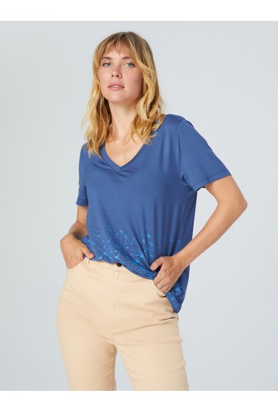 Faik Sönmez Etek Ucu Baskı Detaylı T-SHIRT63472 Faik Sönmez Etek Ucu Baskı Detaylı T-SHIRT63472