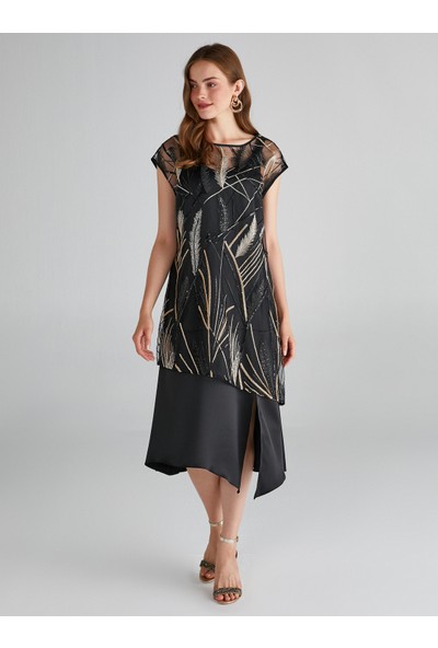 Faik Sönmez Kayık Yaka Payet Işleme Abiye Elbise 63102 Faik Sönmez Kayık Yaka Payet Işleme Abiye Elbise 63102