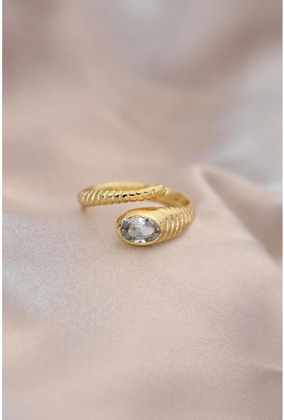 Clariss Önden Ayarlamalı Gold Renk Metal Kristal Taşlı Yüzük