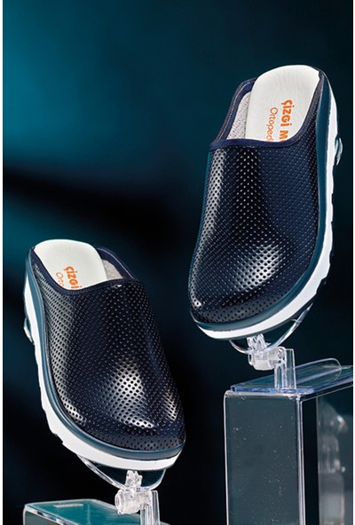 Çizgi Medikal Fit Lacivert Klasik Kadın Sabo Terlik Doktor Hemşire Hastane Terliği Çizgi Medikal Fit Lacivert Klasik Kadın Sabo Terlik Doktor Hemşire Hastane Terliği