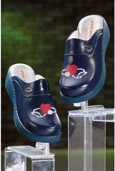 Çizgi Medikal Viva Nakışlı Lacivert Kadın Sabo Terlik Doktor Hemşire Hastane Terliği Çizgi Medikal Viva Nakışlı Lacivert Kadın Sabo Terlik Doktor Hemşire Hastane Terliği