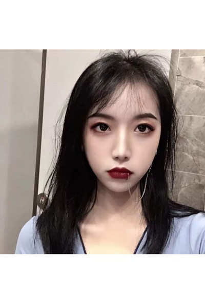 Takıconcept Zincir Uzantılı Küpeli Fake Dudak Piercing Takıconcept Zincir Uzantılı Küpeli Fake Dudak Piercing