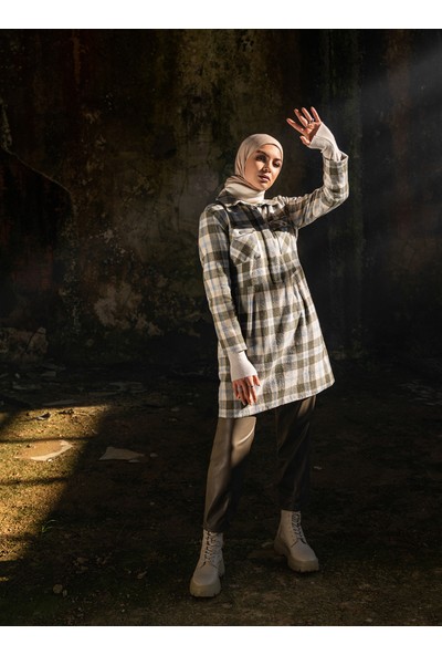 Tavin Ekose Desenli Gizli Cepli Tunik - Haki - Tavin