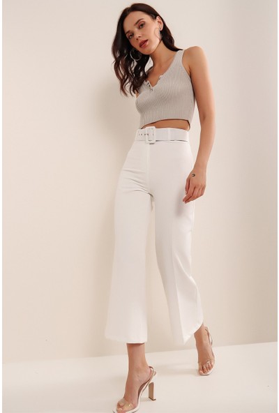 Hakke Havuç Üst Parçalı Kemerli Pantolon