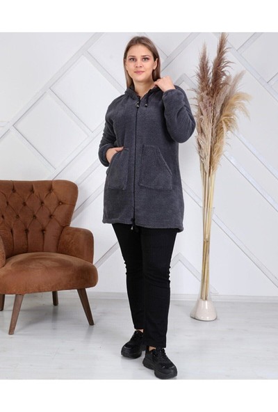 Big Love Cepli, Fermuarlı ve Kapşonlu Büyük Beden Wellsoft Peluş Hırka Füme Big Love Cepli, Fermuarlı ve Kapşonlu Büyük Beden Wellsoft Peluş Hırka Füme