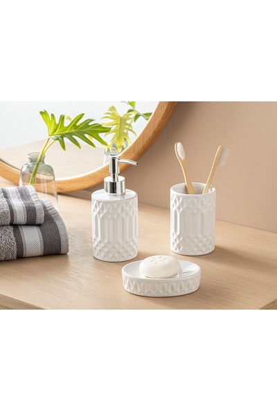 English Home Aida 3'lü Banyo Setı 7X7X17+7X7X10+11X8X3 cm Beyaz English Home Aida 3'lü Banyo Setı 7X7X17+7X7X10+11X8X3 cm Beyaz