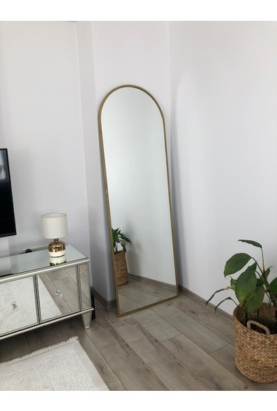 Effe Yapı Dekor Gold Metal Çerçeveli̇ 180X60 cm Ayaklı Boy Aynası Effe Yapı Dekor Gold Metal Çerçeveli̇ 180X60 cm Ayaklı Boy Aynası
