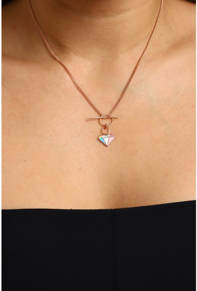 Hestia Mineli Elmas Figürlü Rose Altın Kaplama 925 Ayar Gümüş Kolye Hestia Mineli Elmas Figürlü Rose Altın Kaplama 925 Ayar Gümüş Kolye