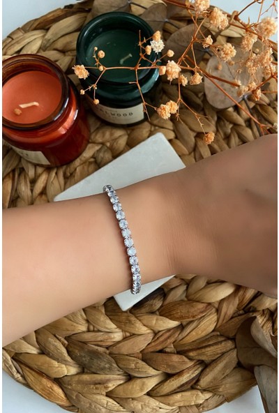 My Joyas Design Özel Seri Kalın Taşlı Su Yolu Bileklik My Joyas Design Özel Seri Kalın Taşlı Su Yolu Bileklik