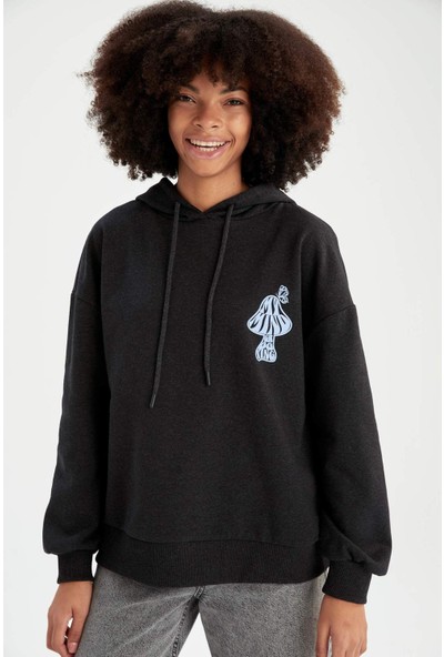 DeFacto Coool Oversize Fit Baskılı Kapüşonlu Sweatshirt X3880AZ21CW DeFacto Coool Oversize Fit Baskılı Kapüşonlu Sweatshirt X3880AZ21CW