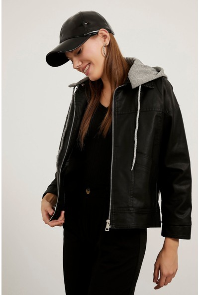 Armalife Kapüşonlu Deri Ceket