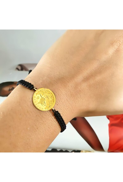 Ukba Gold 8 Ayar Altın Tuğralı Siyah Ipli Bileklik 1 Ukba Gold 8 Ayar Altın Tuğralı Siyah Ipli Bileklik 1