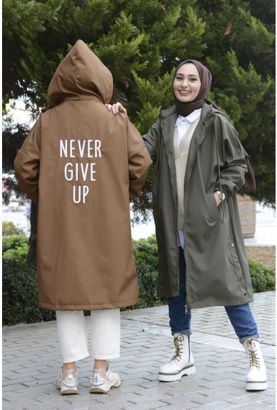 Koçin Butik Yanları Çıt Çıt Detaylı Paraşüt Kumaş Kapüşonlu Trenç