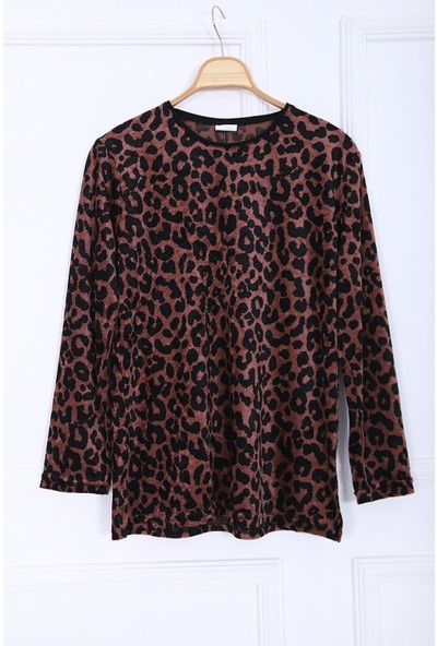 Kombinal Vizon Bisiklet Yaka Leopar Desenli Büyük Beden Kadife Bluz- 17569 Kombinal Vizon Bisiklet Yaka Leopar Desenli Büyük Beden Kadife Bluz- 17569