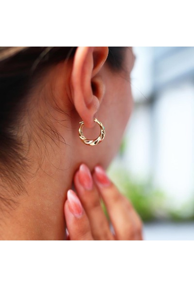 Cherry 13 Ayar Altın Burgu Küpe Cherry 13 Ayar Altın Burgu Küpe