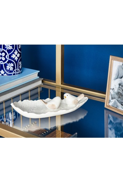 Madame Coco Colombe Benedite Dekoratif Tabak