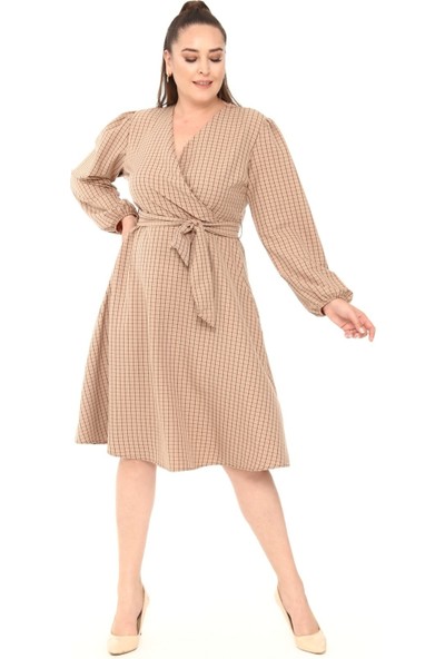 May Mara Kadın Ekose Kruvaze Yaka Detaylı Kuşak Bağlamalı Uzun Kol Midi Boy Büyük Beden Elbise 4411/110 May Mara Kadın Ekose Kruvaze Yaka Detaylı Kuşak Bağlamalı Uzun Kol Midi Boy Büyük Beden Elbise 4411/110