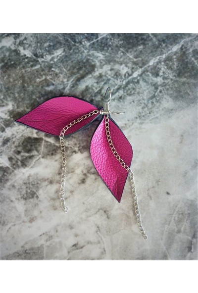 Blue&soul Yaprak Tasarım Zincirli Küpe %100 Deri Blue&soul Yaprak Tasarım Zincirli Küpe %100 Deri