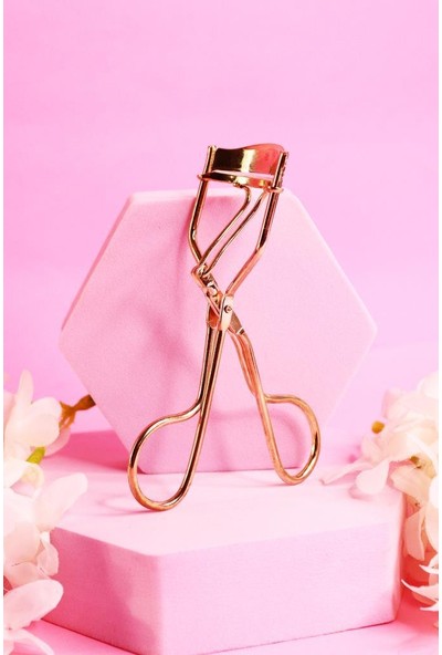 Iman Of Noble Kirpik Kıvırma Makası Gold Renk Iman Of Noble Iman Of Noble Kirpik Kıvırma Makası Gold Renk Iman Of Noble