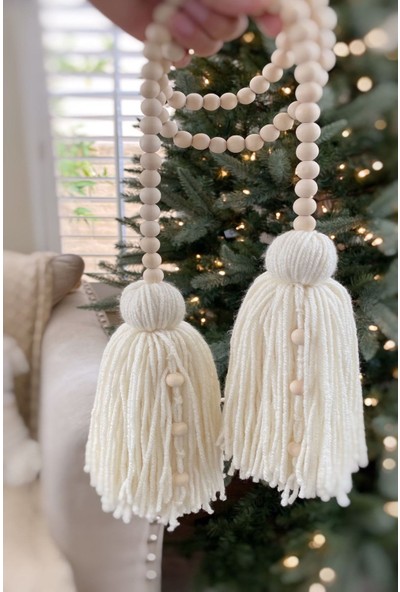 E-Sanat Evi Beyaz Makrome Ponponlu Ahşap Boncuklu Kapı & Perde Süsü E-Sanat Evi Beyaz Makrome Ponponlu Ahşap Boncuklu Kapı & Perde Süsü