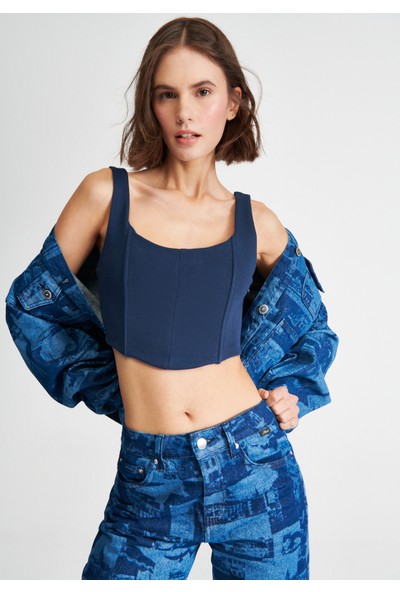 Mavi Kare Yaka Lacivert Atlet Mavi Kare Yaka Lacivert Atlet