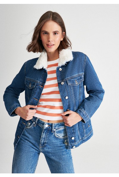 Mavi Kadın Karla Gold Icon Suni Kürk Detaylı Jean Ceket 110154-35601 Mavi Kadın Karla Gold Icon Suni Kürk Detaylı Jean Ceket 110154-35601