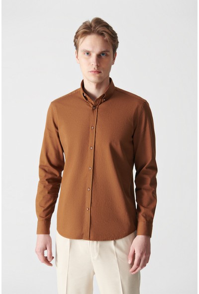 Avva Erkek Kamel Düz Düğmeli Yaka Regular Fit Gömlek E002004
