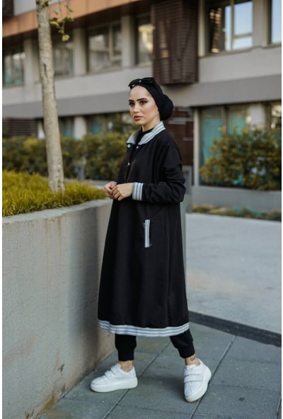 Burcu Tesettür Önden Çıtçıtlı Kısa Tesettür Kap BGF7255 Siyah