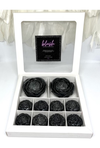 Natuur Collection 1881 Blush Black Blooming Rose Yoğun Kokulu Hediyelik Premium Kalite Gül Sabunu (10LU) Natuur Collection 1881 Blush Black Blooming Rose Yoğun Kokulu Hediyelik Premium Kalite Gül Sabunu (10LU)