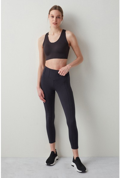 Penti Siyah Zero Feel Spor Sütyeni Penti Siyah Zero Feel Spor Sütyeni