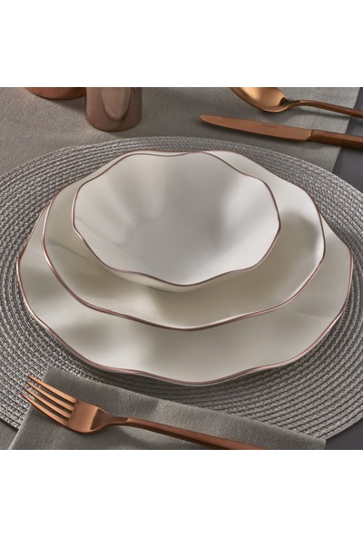 Güral Porselen - Nesrin 18 Parça 6 Kişilik Bone Yemek Takımı - Copper Bakır Güral Porselen - Nesrin 18 Parça 6 Kişilik Bone Yemek Takımı - Copper Bakır