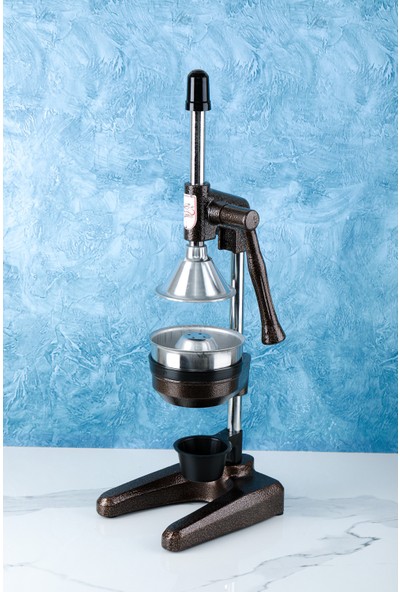 Üzüm Yaprağı Üzüm Yaprağı CKR-700 Sanayi Tipi Meyve Sıkacağı Kahverengi