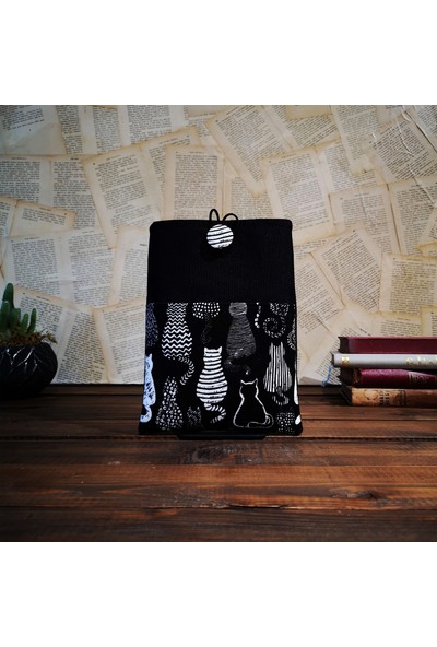Kırpık Tasarım Kedi Desenli Siyah Kitap Kılıfı Kırpık Tasarım Kedi Desenli Siyah Kitap Kılıfı