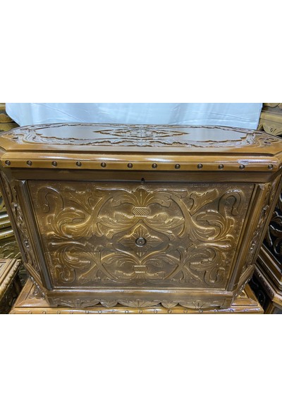 Andiyanora Oymalı Ceviz Sandık